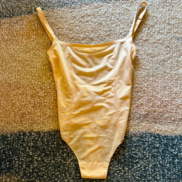 SKIMS | Intimates & Sleepwear | New Skims Sheer Sculpt Low Back Thong ...